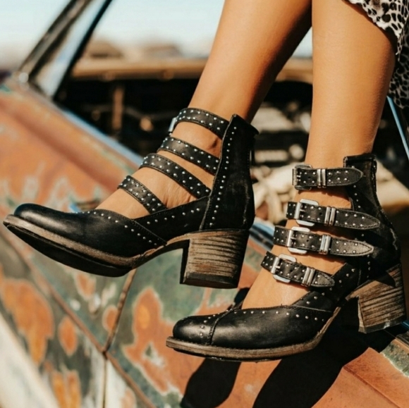Freebird by Steven | Shoes | Freebird Black Multi Felicity Bootie Shoe ...